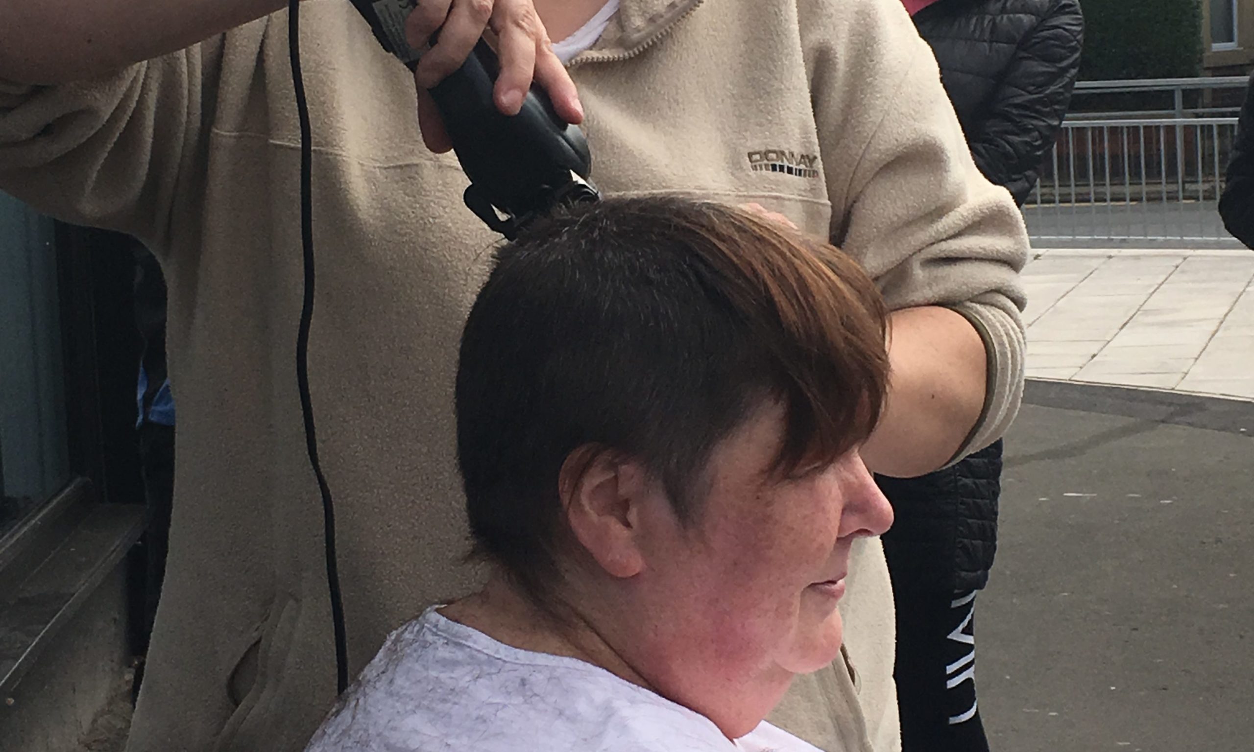 Funeral administrator shaves hair in support of bereavement charity ...
