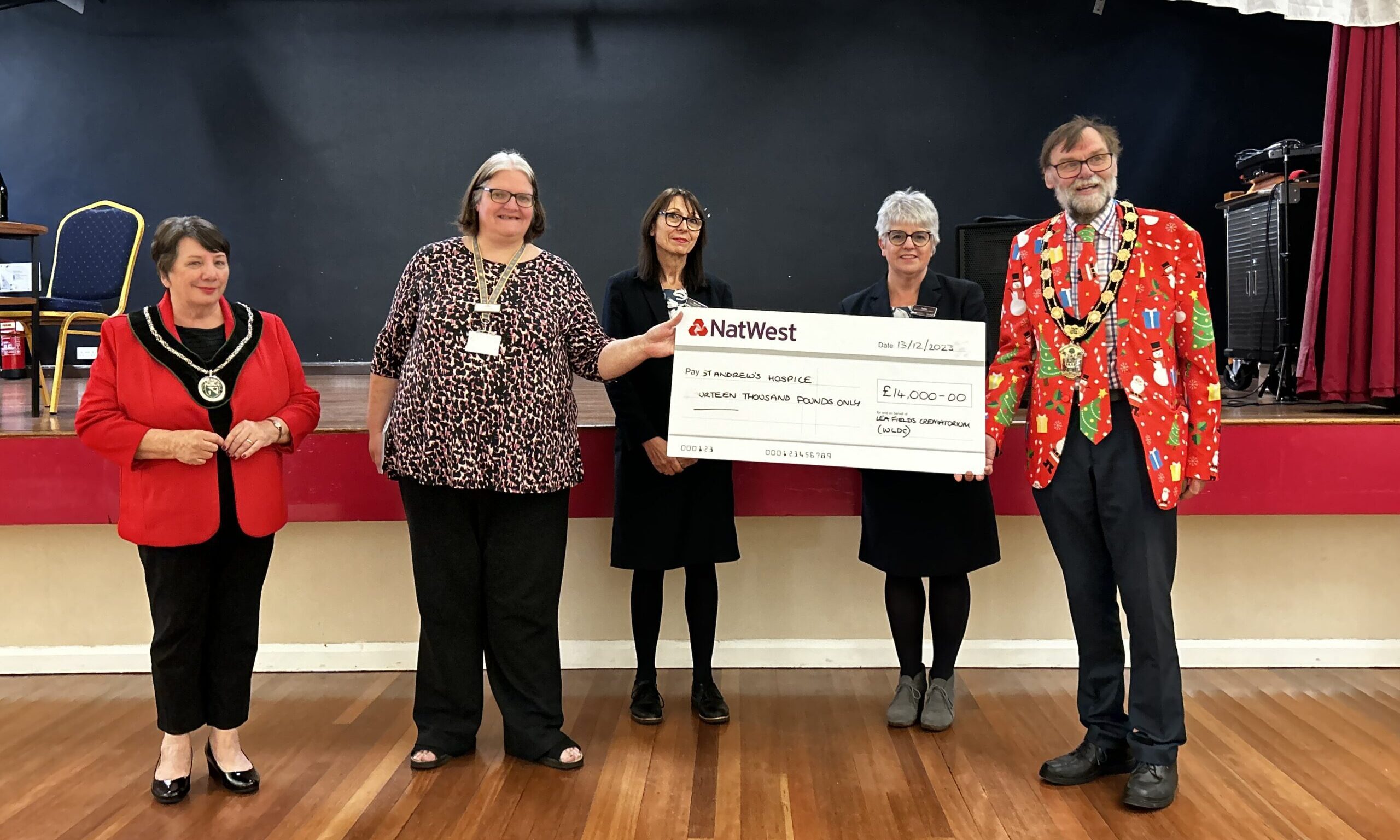 Lea Fields Crematorium donates £14k to St Andrews Hospice | Funeral ...